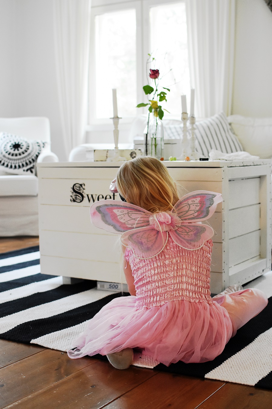 Valkoisen kartanon elämää: Tuunatut naamiaisasut