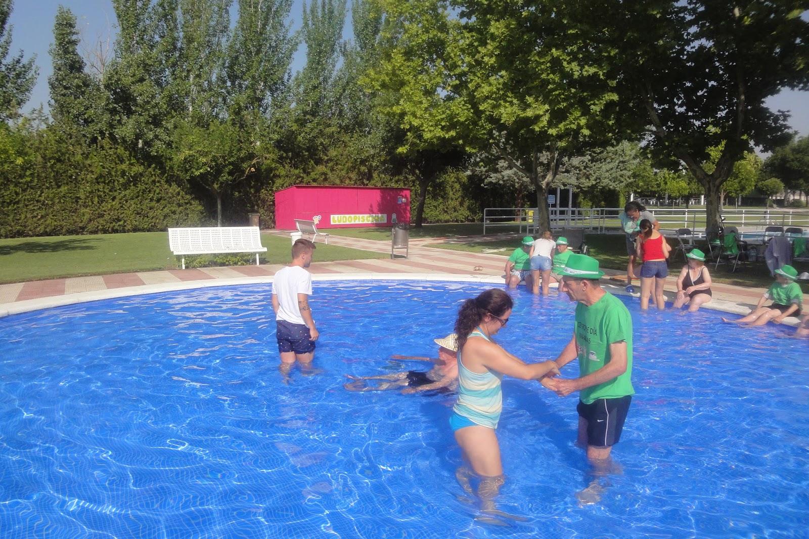 AFEAM: ¡¡ COMENZAMOS EL PROGRAMA DE PISCINA