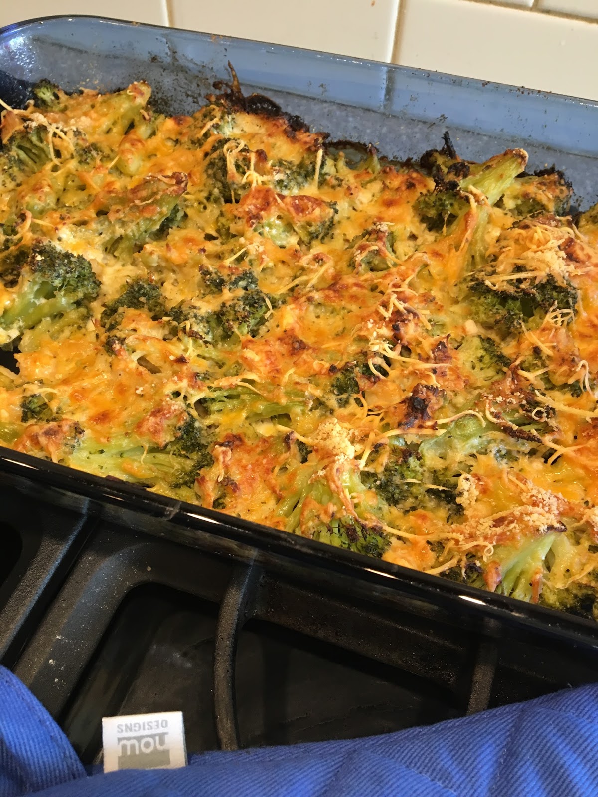 This Inspired Life: Dashing Dish's Cheesy Chicken Broccoli Casserole
