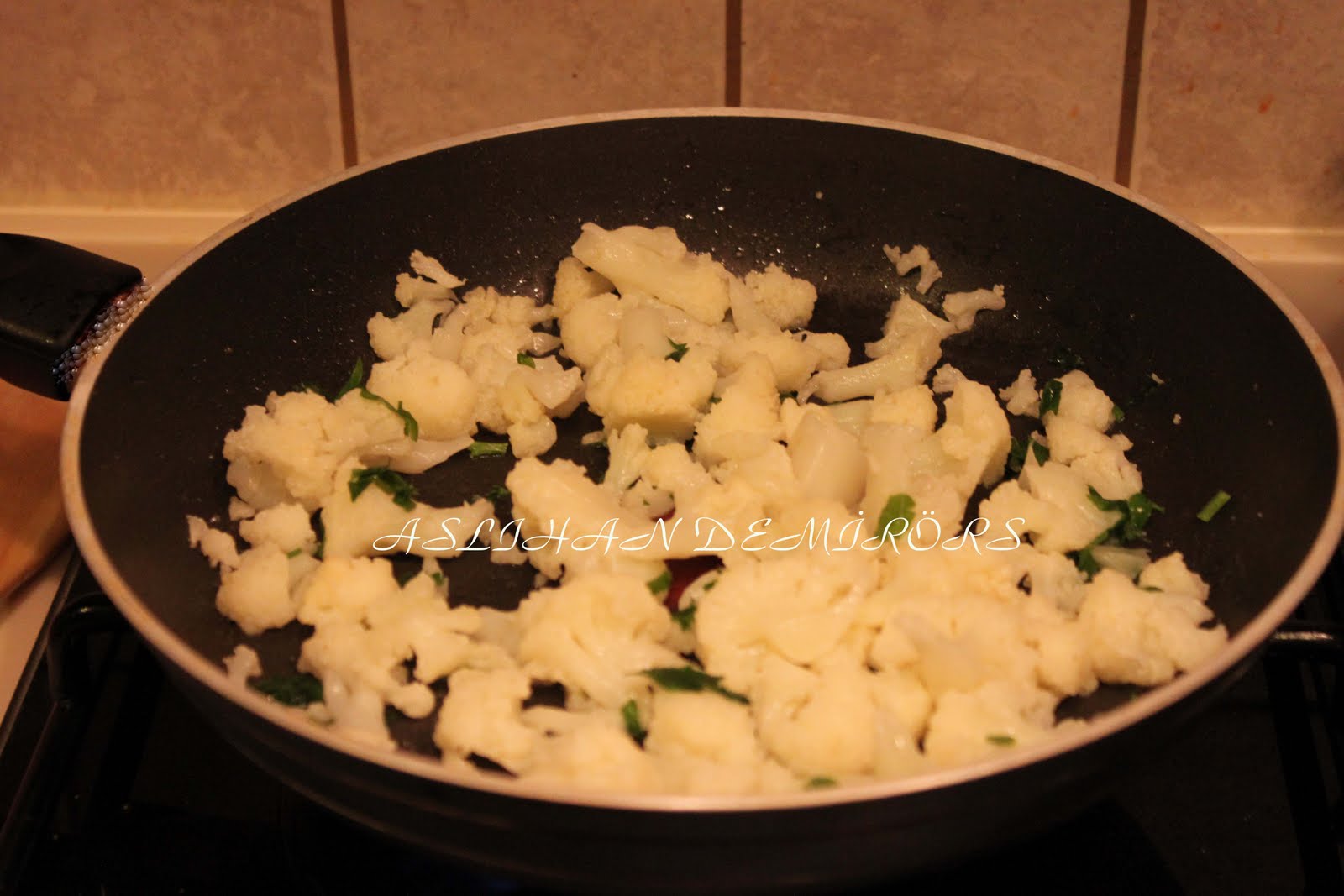 DİYET - YEMEKLER-TARİFLER VE KALORİLER: YUMURTALI KARNIBAHAR YEMEĞİ VE ...