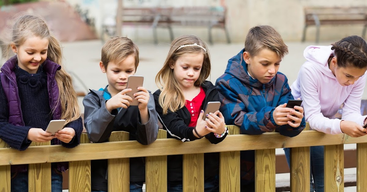 Mummy From The Heart: Keeping your Kids Mobile Safe at School