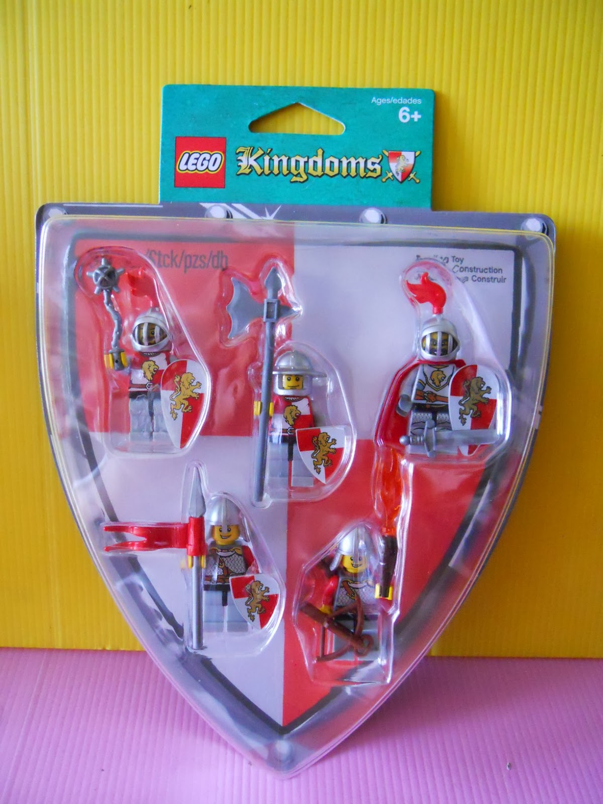 Dexters Diecasts (DexDC): LEGO Kingdoms 85291 Red Lion Knights Battle Pack