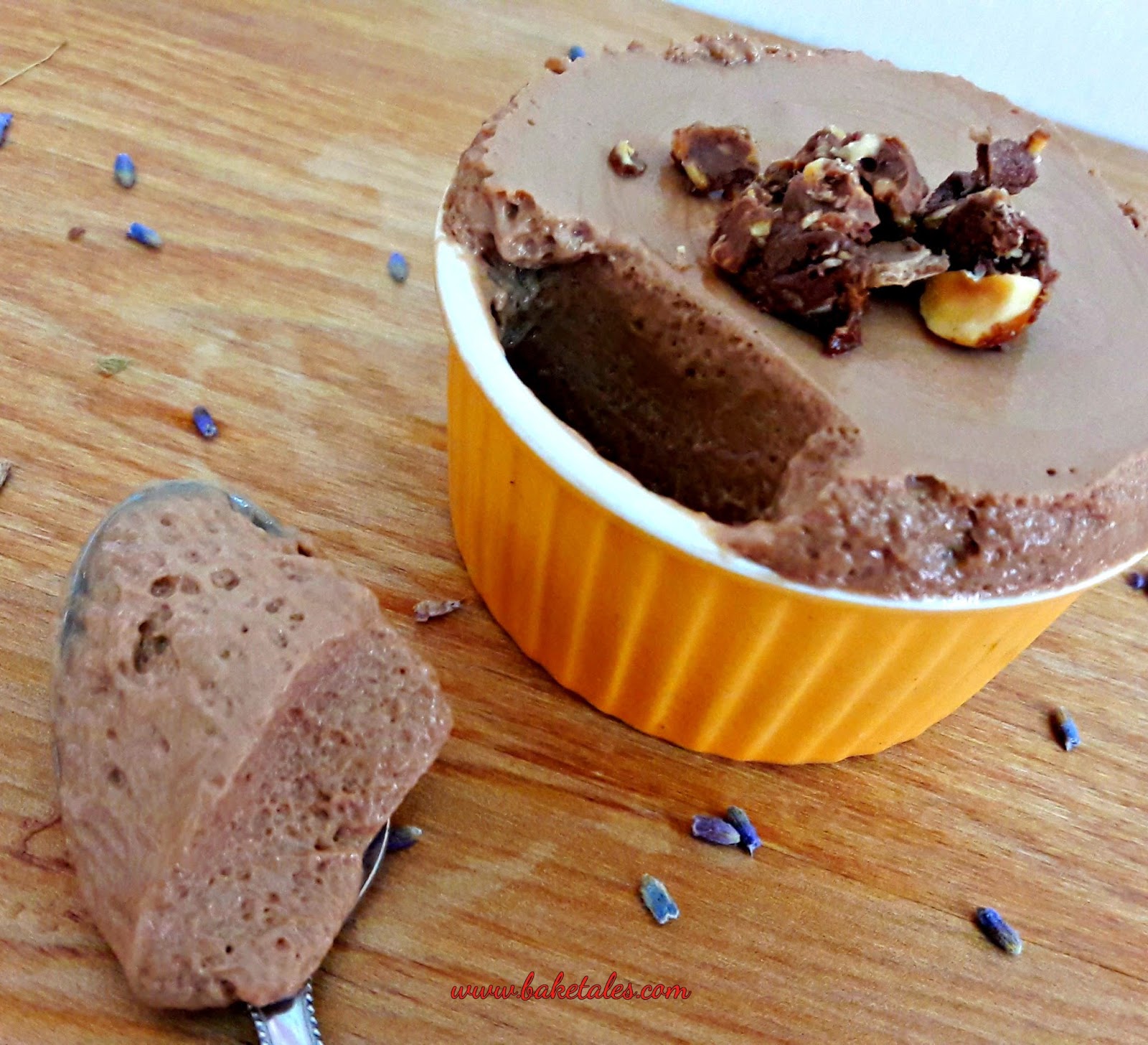 Bake Tales: 5 blog years and a Nutella dark chocolate mousse