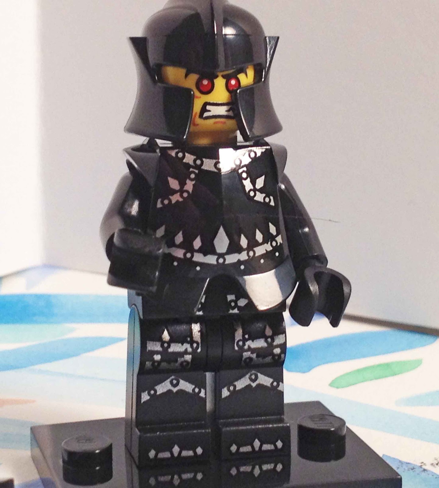 The Minifigure Collector: Minifigure Spotlight -- Evil Knight