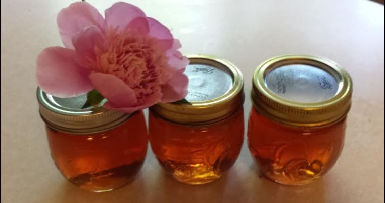 Kay Voss makes Peony Jelly