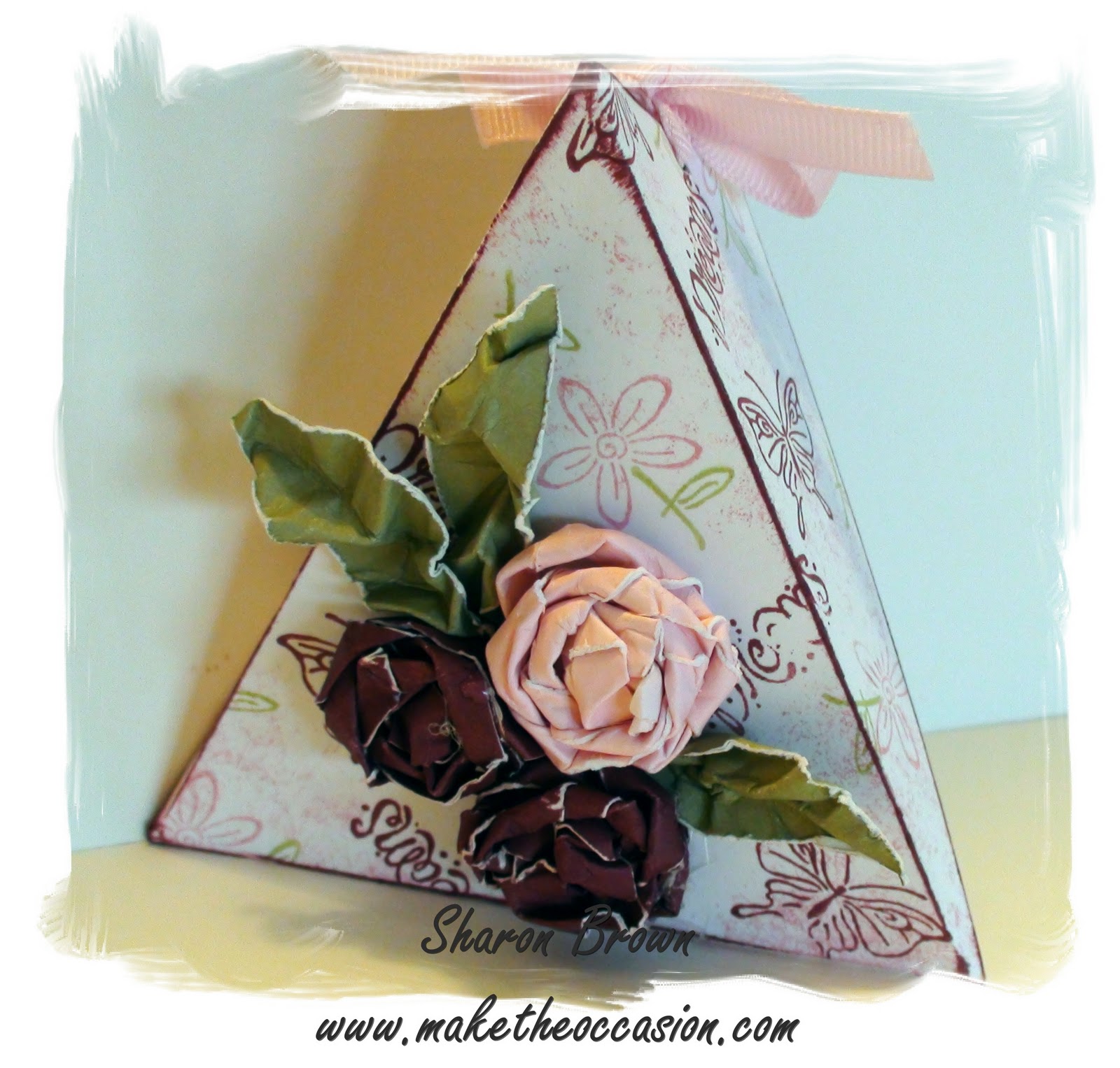 SHARON'S CREATIONS: Triangle Box Papercraft - MTO