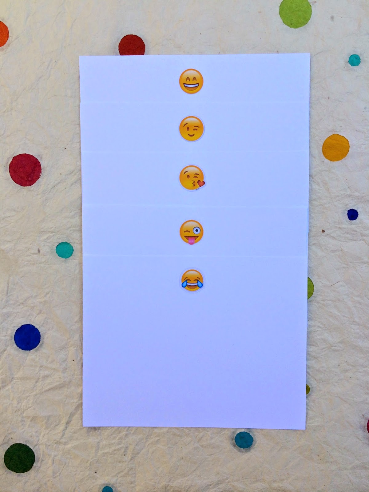 Jac o' lyn Murphy: Show your feelings with Emoji Stationery!