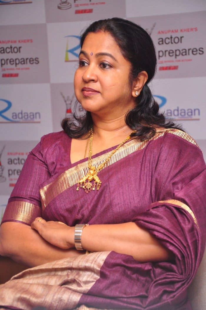 Hot And Spicy Actress Photos Gallery: Tamil Actress Radhika Sarathkumar ...