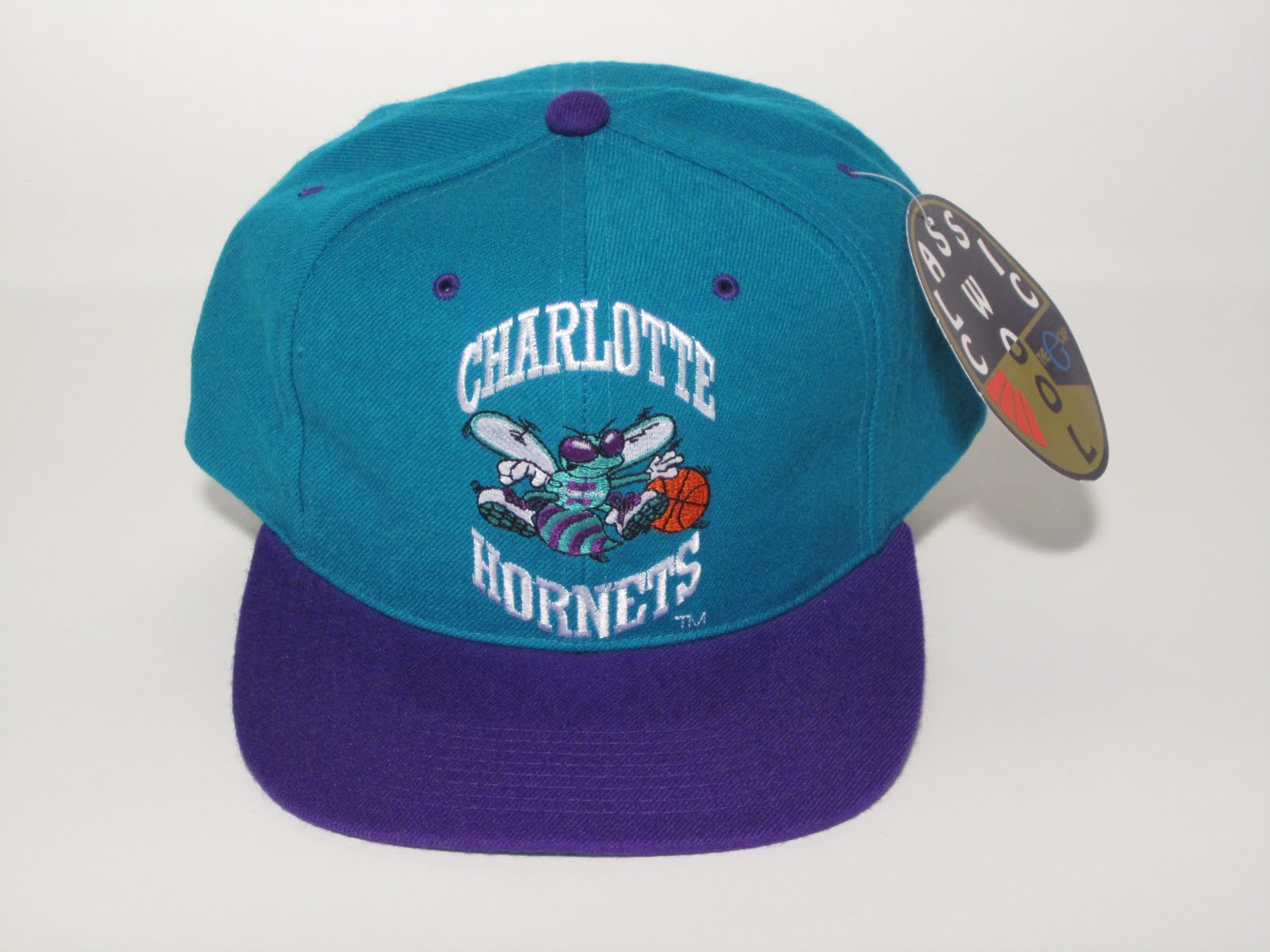 FLAT SPOT SKATE SHOP: VINTAGE SNAPBACK HATS FROM THE 80'S AND 90'S