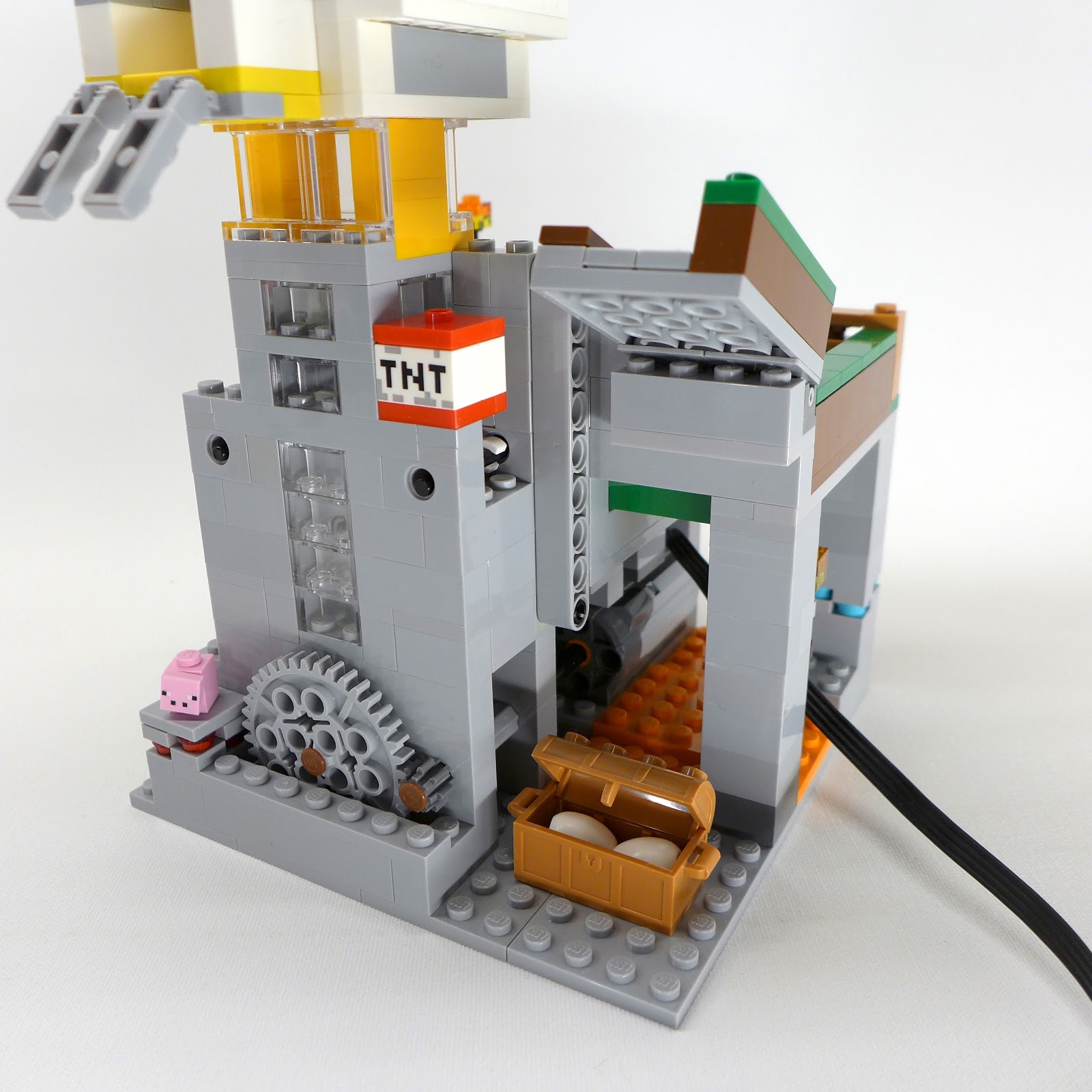 Great Ball Pit: Lego GBC Module - Chicken Pump