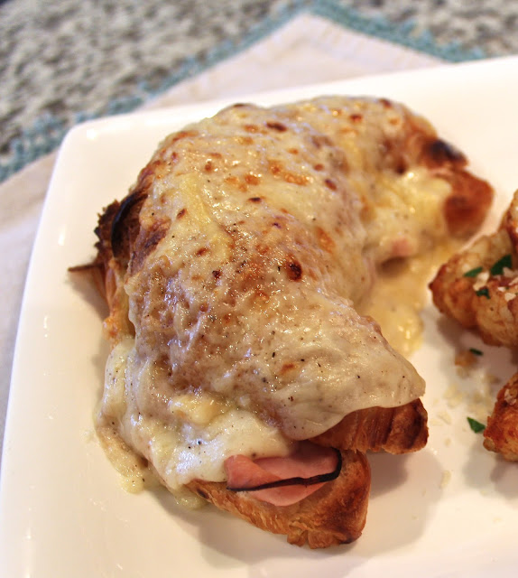 Hey, Mom! What's For Dinner?: Croque Monsieur on a Croissant!