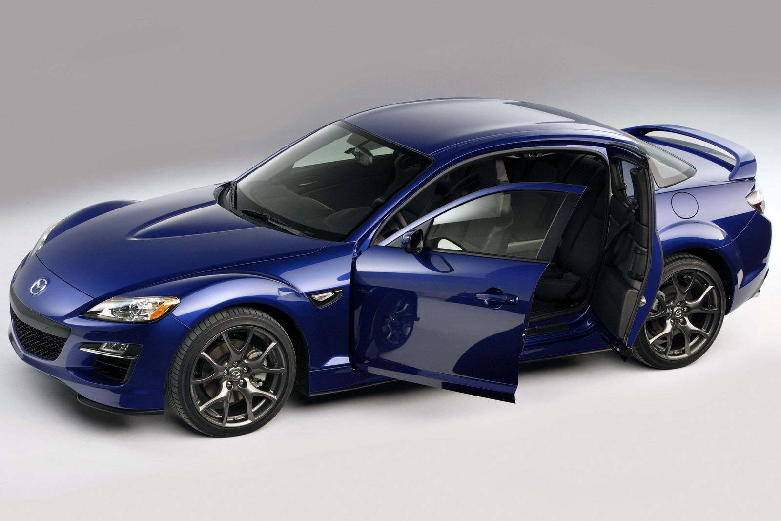 Mazda retira esportivo RX-8 de linha