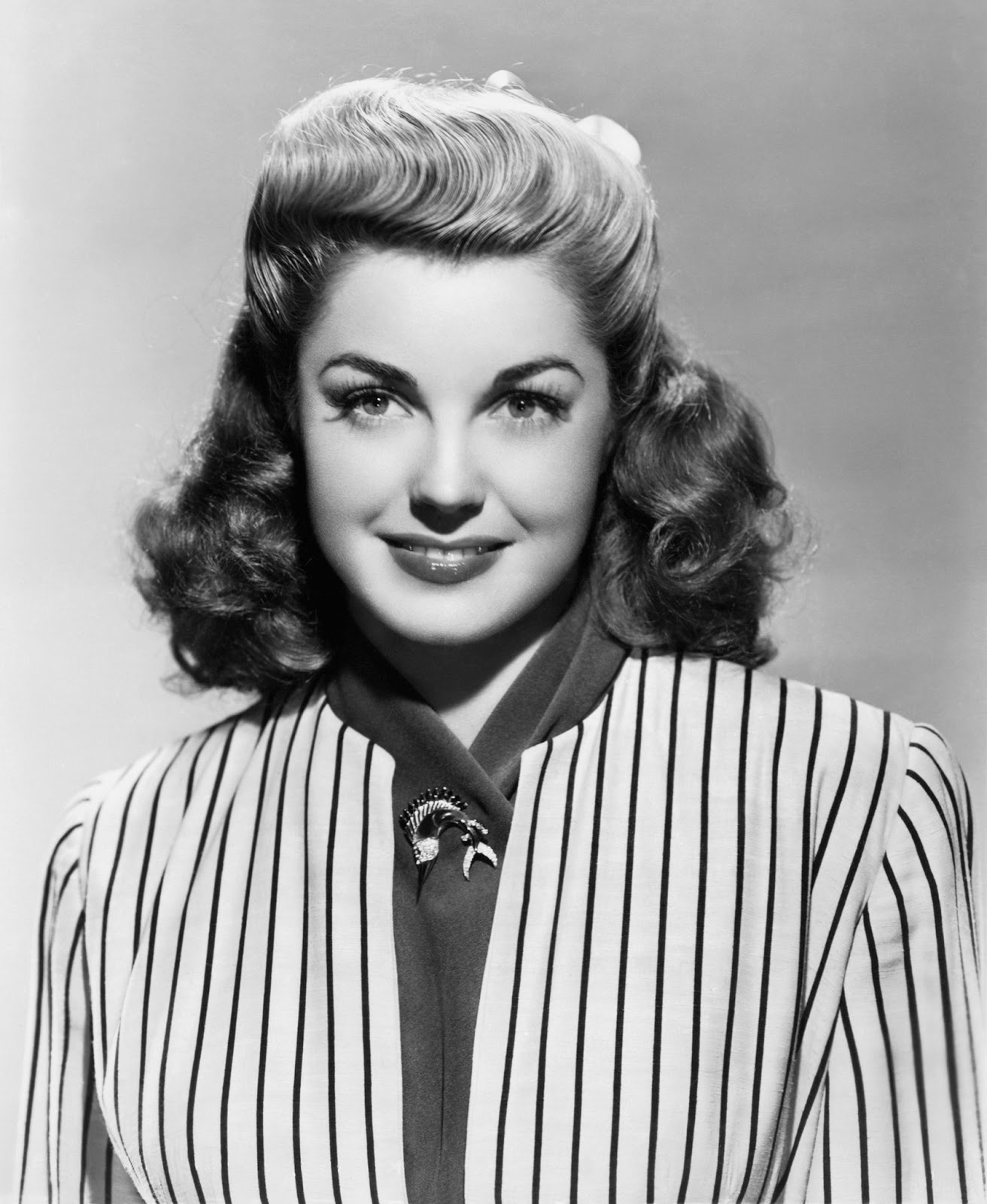 Slice of Cheesecake: Esther Williams, pictorial