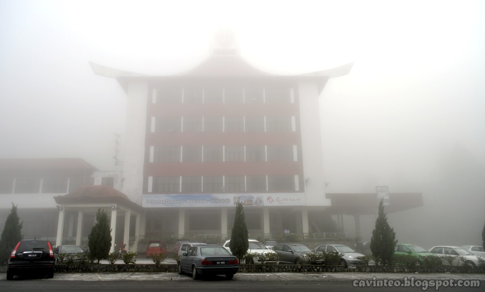 Entree Kibbles: Awana Skyway & its Old-Fashioned Gondola Cable Lifts ...