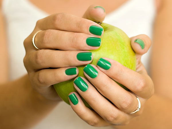 Лаковый Адвокат: Essie "Pretty edgy"