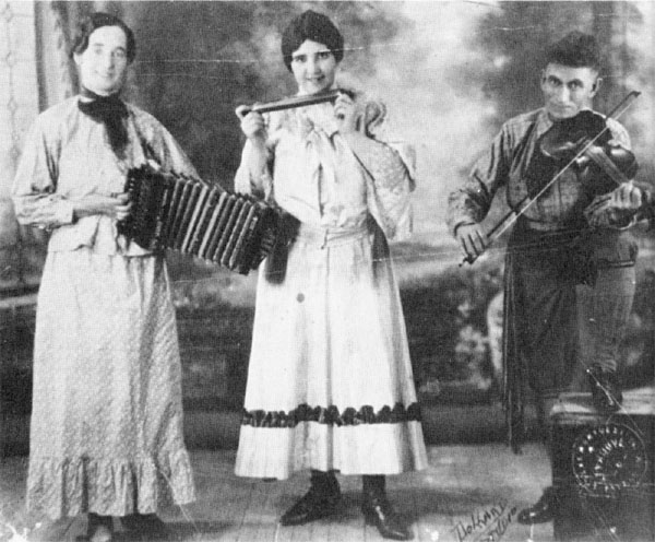 Dans l'herbe tendre: Madame Bolduc, la reine du turlutage