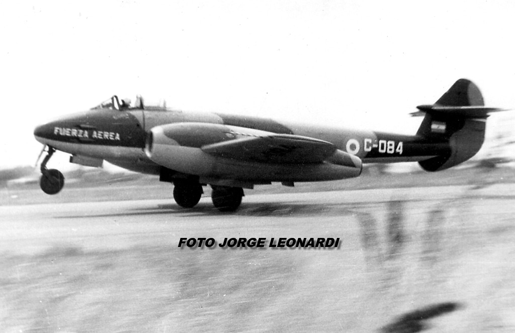 Mis fotos de Aviones: MIS FOTOS DE GLOSTER METEOR MK4 / Fuerza Aérea ...