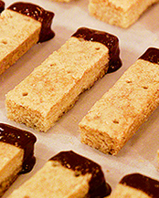 Kim's Gourmet and Garden Diary: Martha Stewart's Basic Shortbread