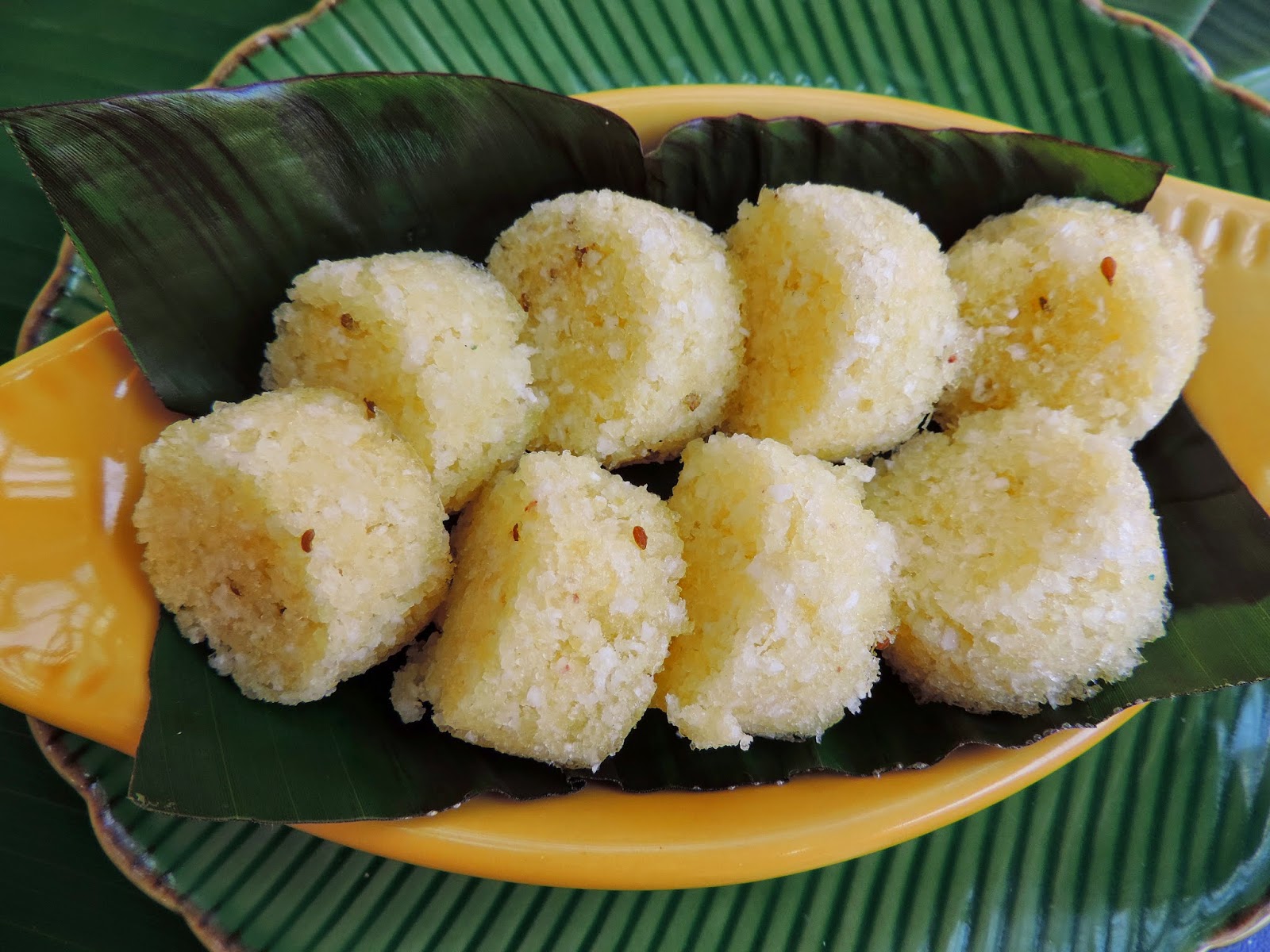 come-se: Bolinho de mandioca com coco no vapor. Ou puto filipino ...