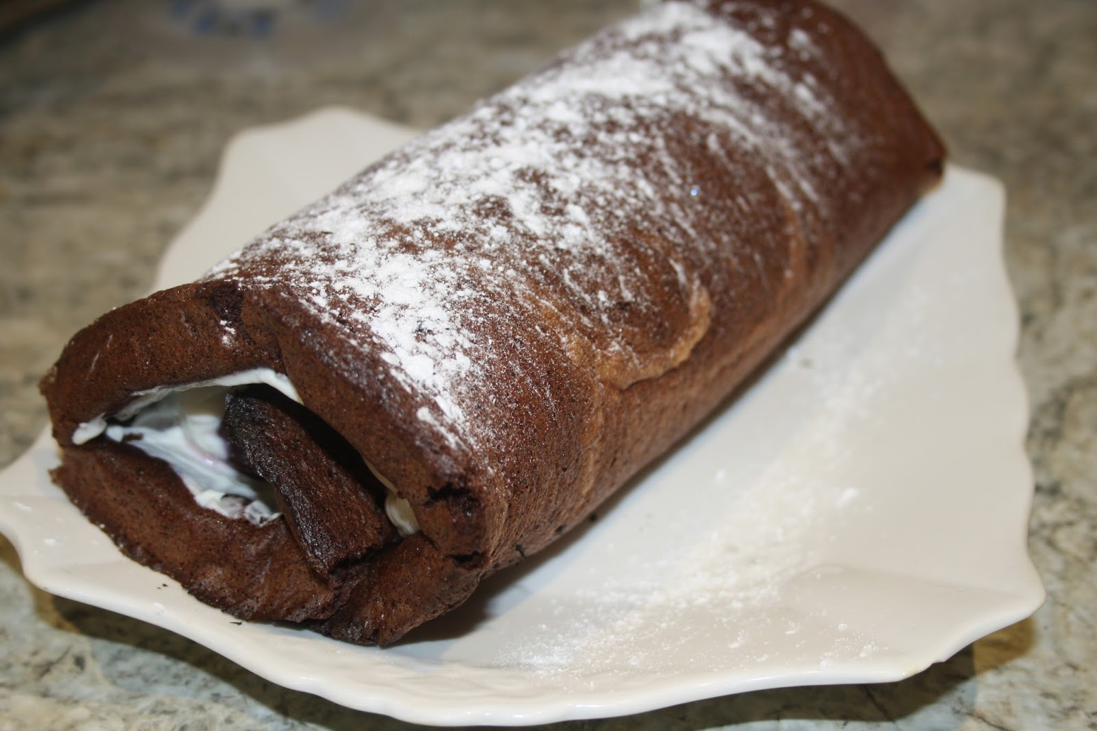 Caroline Makes....: Slimming World black forest roulade