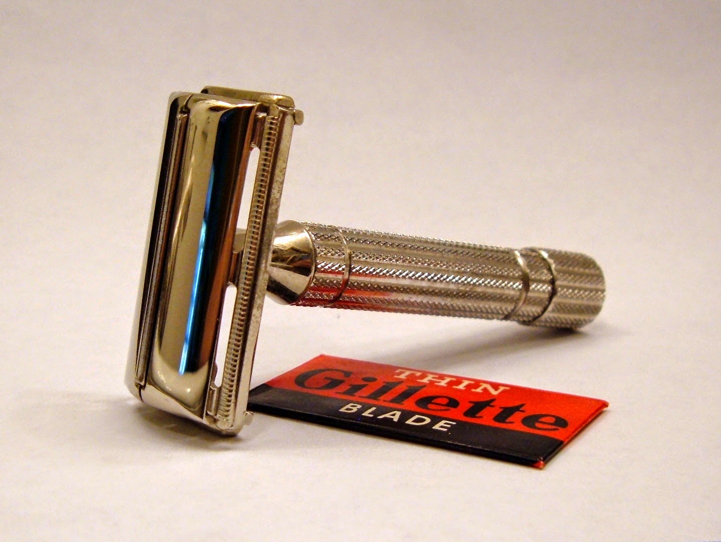 Jayaruh Shaving: 1953 Gillette President