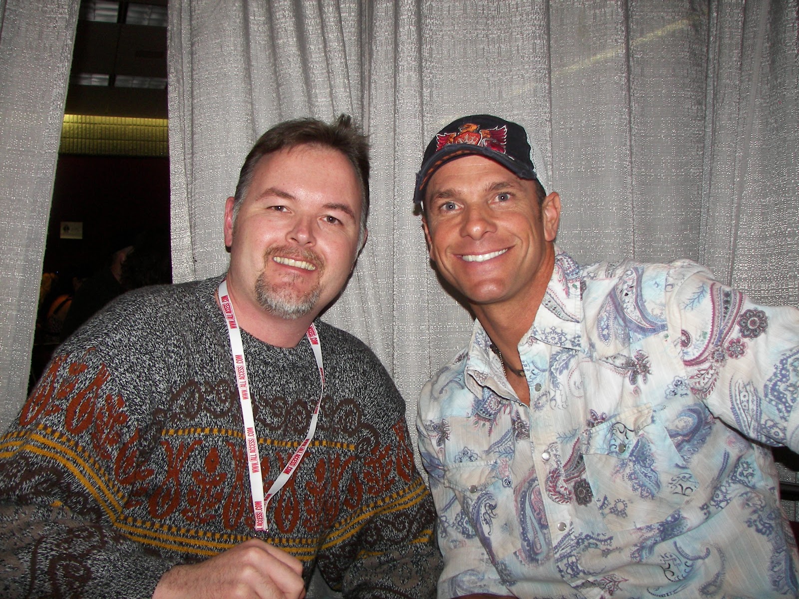 Interview Derek Sholl - Country Music News International