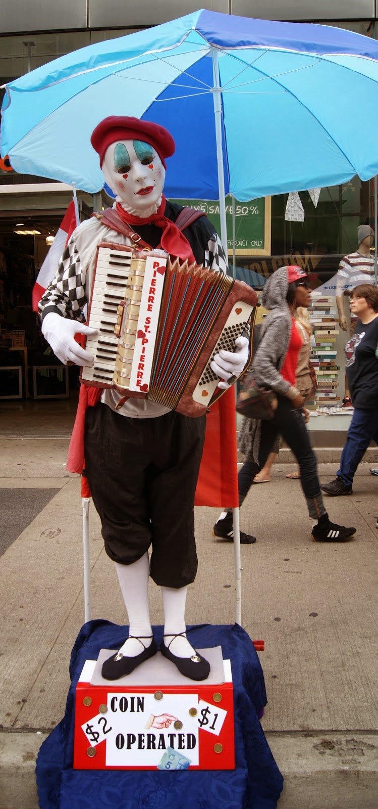 The Purple Scarf: Event: BuskerFest Invades Toronto!