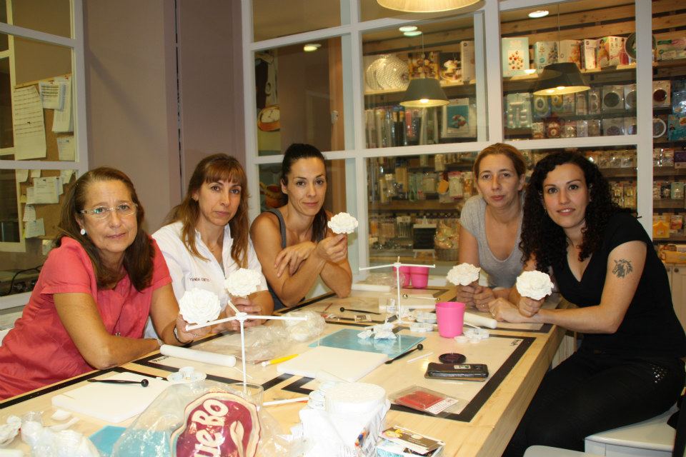 YOCUNA Arte en Azúcar: Curso Personalizado y Curso en Alice Cake Shop