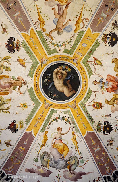 The Ornamentalist: Grotesque Obsession: Uffizi East Corridor