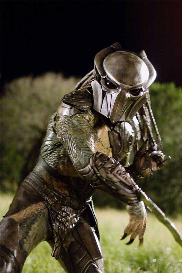 Mr. Movie: Predators (2010) (Movie Review)