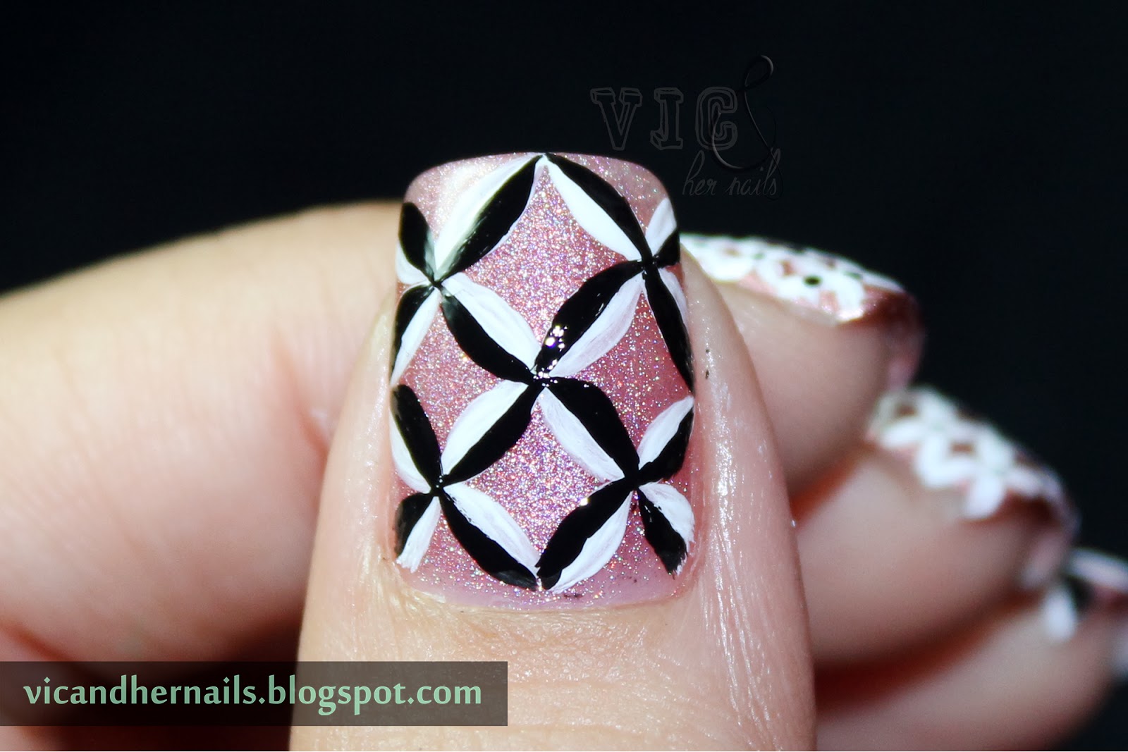Vic and Her Nails: Crumpet's Nail Tarts 33 DC Day 29 - Favourite Pattern