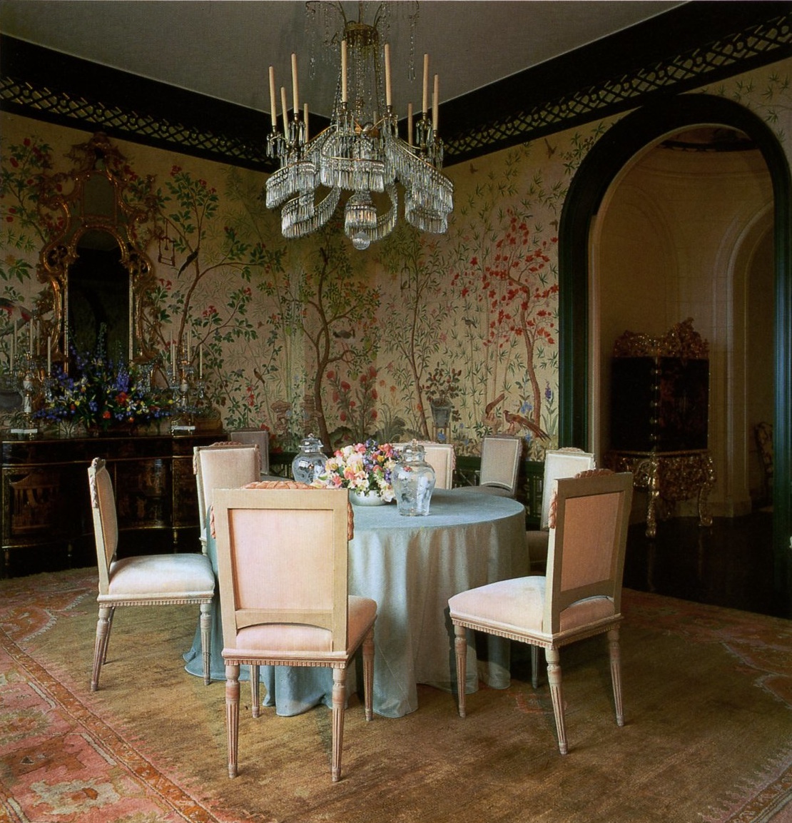 loveisspeed.......: Style doyenne Ann Getty throws open the doors to ...