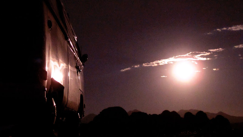 Sarah + Marc: Full Moon Shots