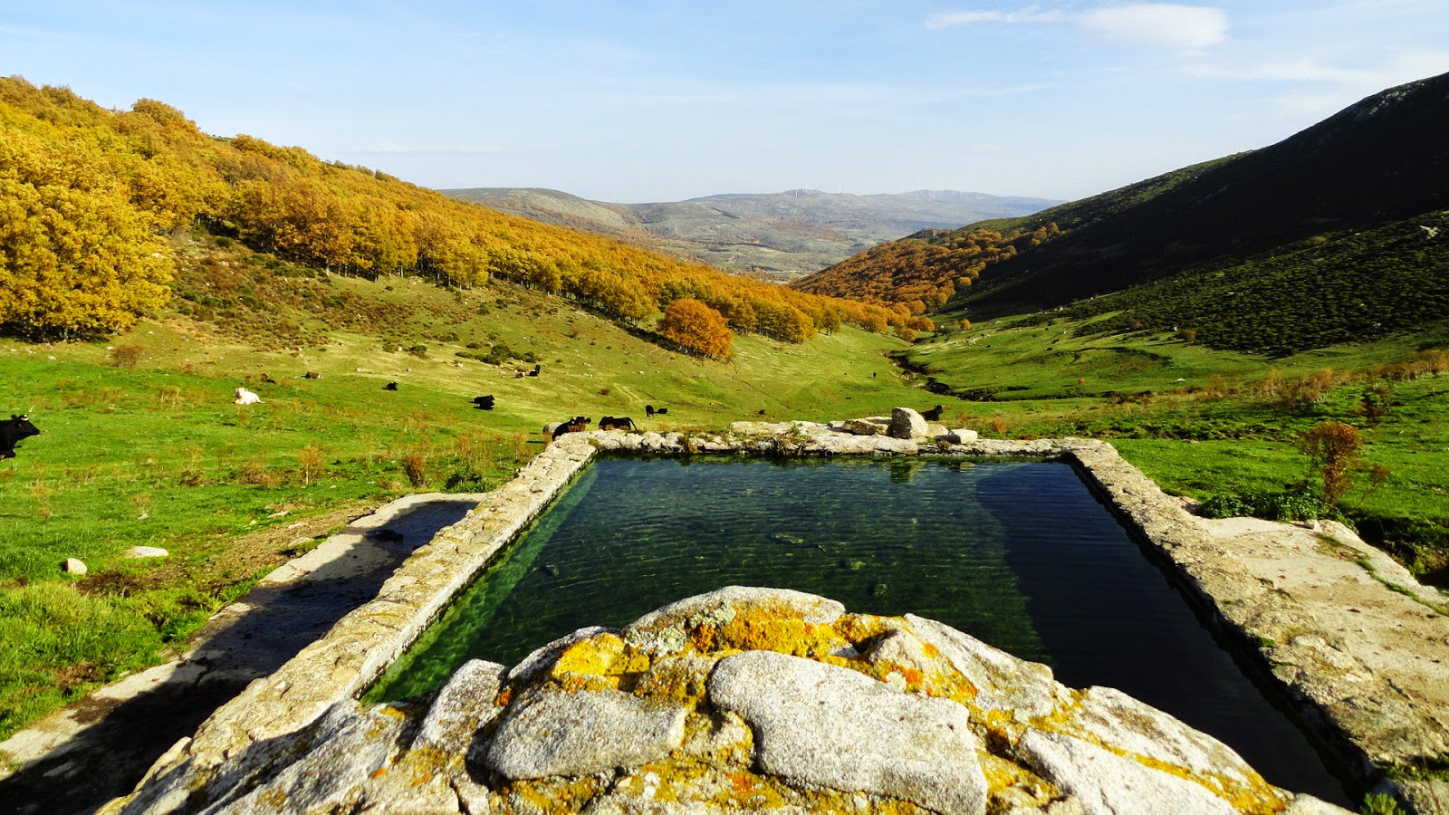 EL BICIERRANTE: NACIMIENTO DEL ADAJA Y VALLE DEL CORNEJA