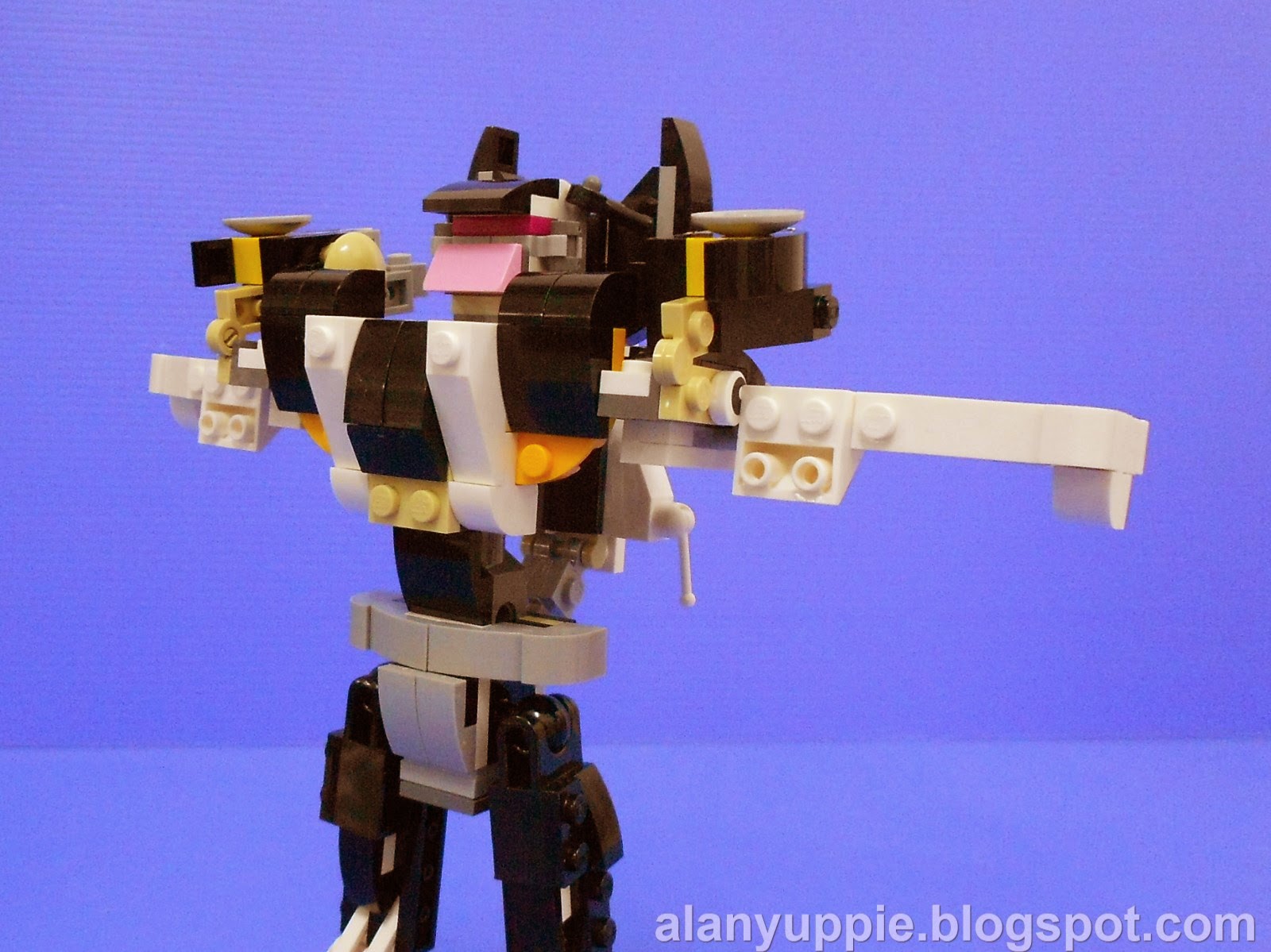 Alanyuppie's LEGO Transformers: Shadow Wing: LEGO 31021 Furry Creatures ...