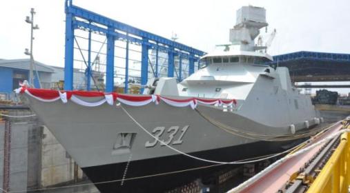 Seputar Militer Indonesia dan Dunia: Kasal Tinjau Pembangunan Kapal ...