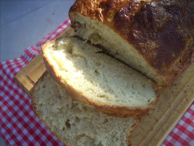 Canela kitchen (gloria): Brioche bread (Secret Recipe Club)