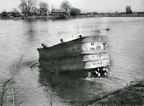 HISTORIA PARA NO DORMIR: 1944 : Sherman DD (Duplex Drive) en Normandia.