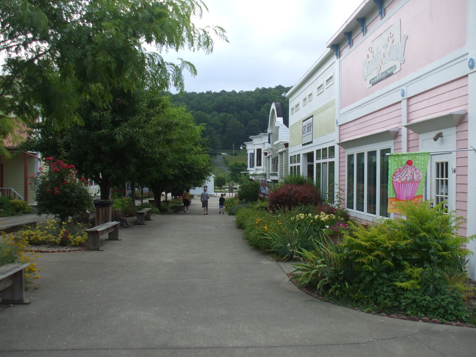 As Simple As It Sounds: Renfro Valley Entertainment Center