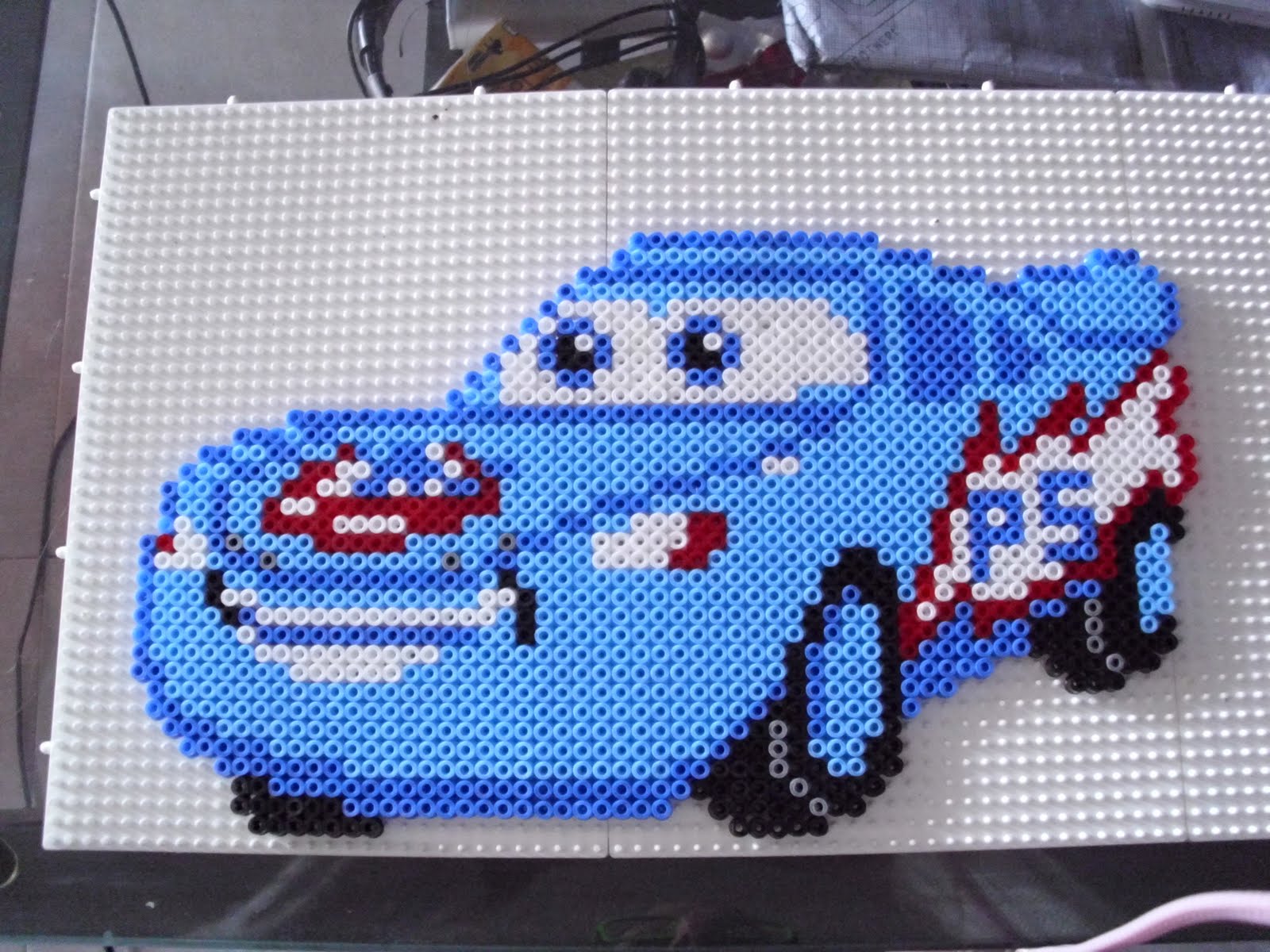 MEMEKAN: HAMA PERLER BEADS CARS 2