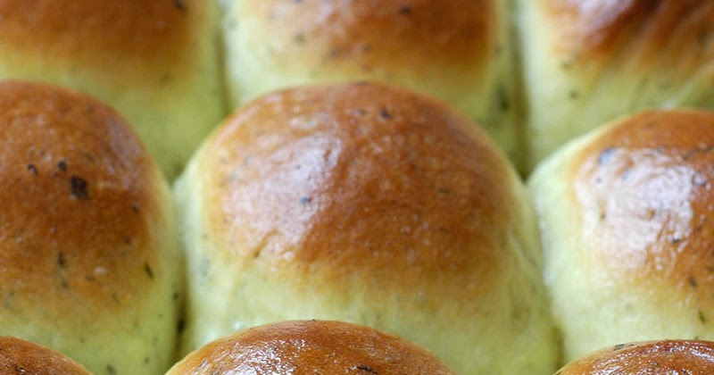 Savoring Time in the Kitchen: Parsley and Chive Pull Apart Rolls