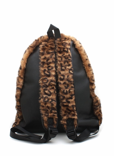 The Chic Leopard: Backpacks aren't just for school