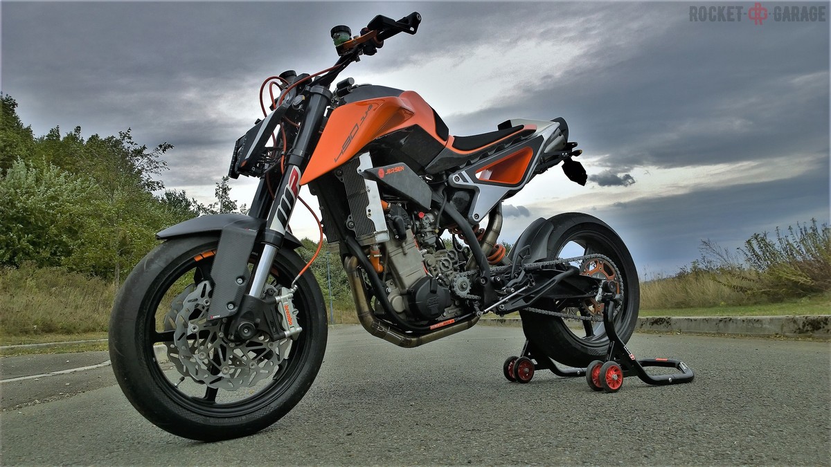 Proto KTM 490 - RocketGarage - Cafe Racer Magazine