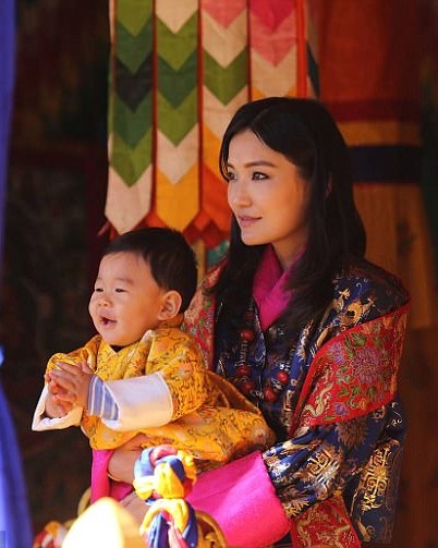 Royal Family Around the World: The new photo of Crown Prince Jigme ...