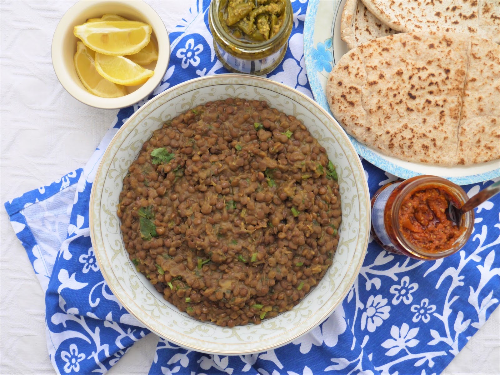 This Muslim Girl Bakes: Brown Daal.