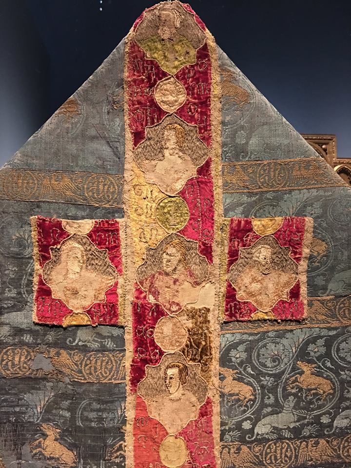 New Liturgical Movement: Liturgical Items Restored in Italy