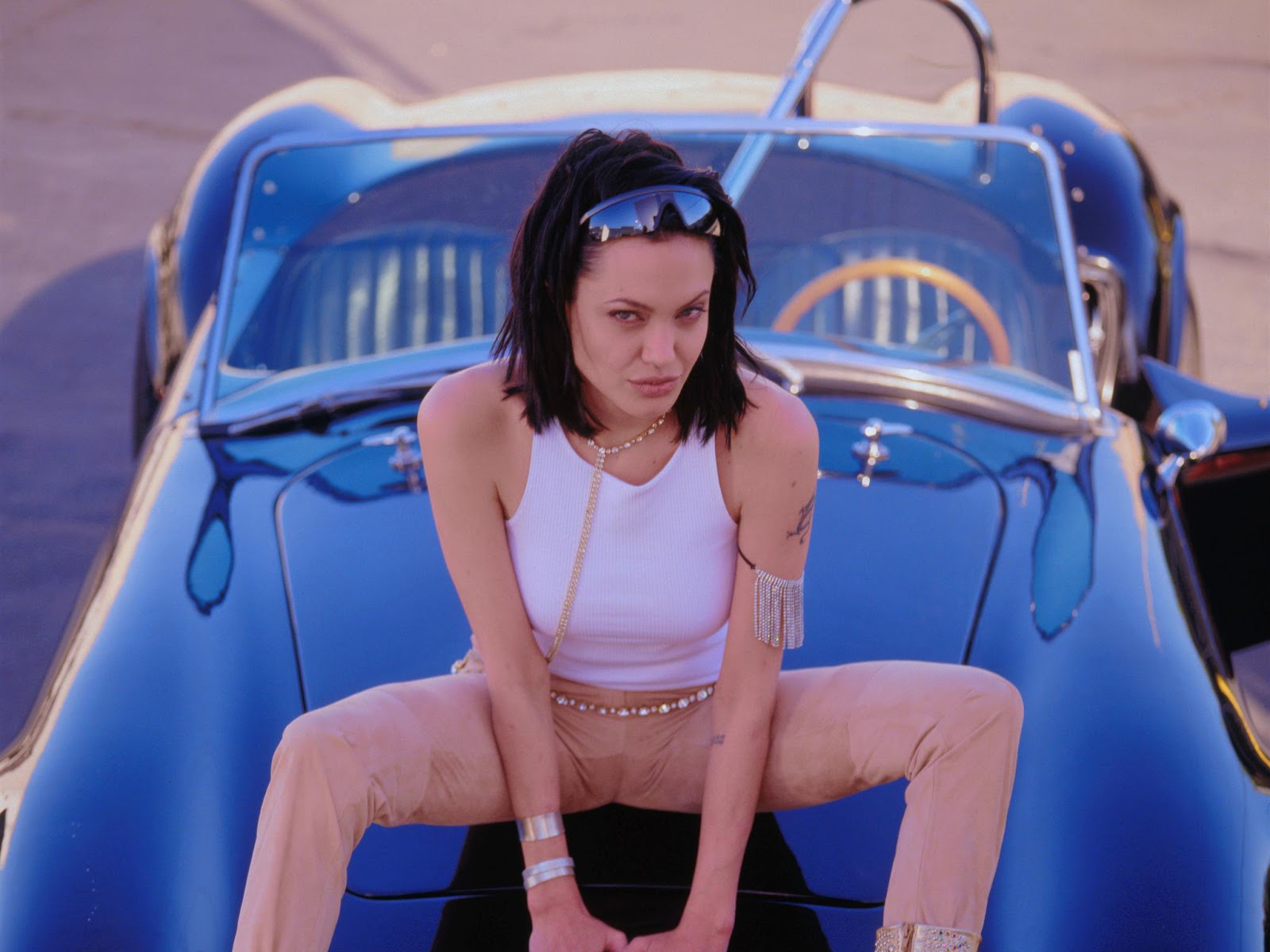 Angelina Jolie Hd Wallpapers And Instagram Pictures Damn Sexy