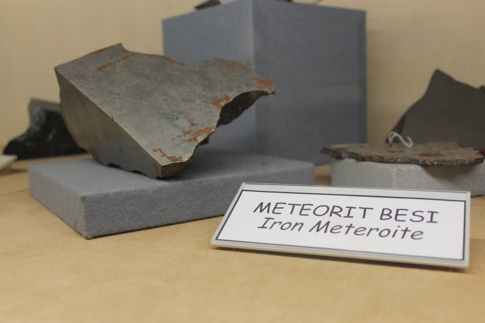 Meteorit | Media Pembelajaran Geografi
