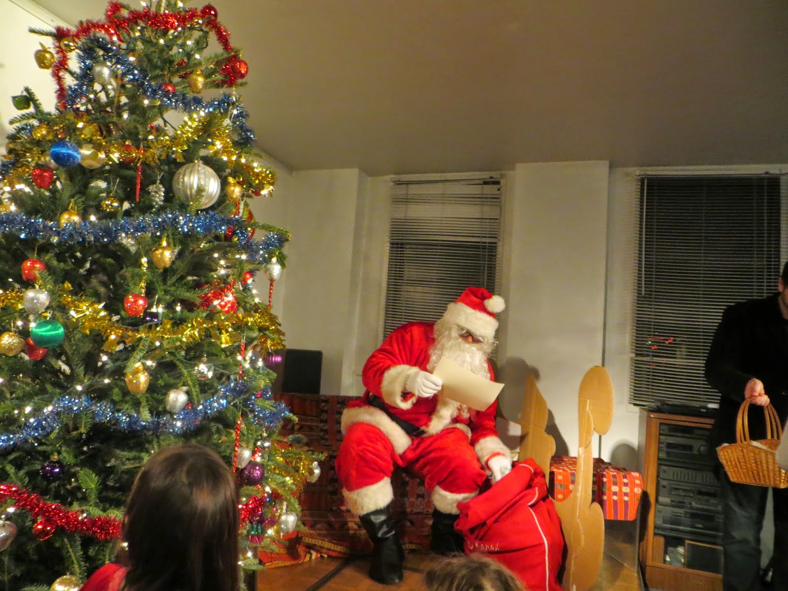 Colors & Carols for Santa Claus at Romanian Cultural Institute in New York