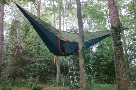 TheGreenMarketing: Treehouse Tents a safe haven in the Treetops